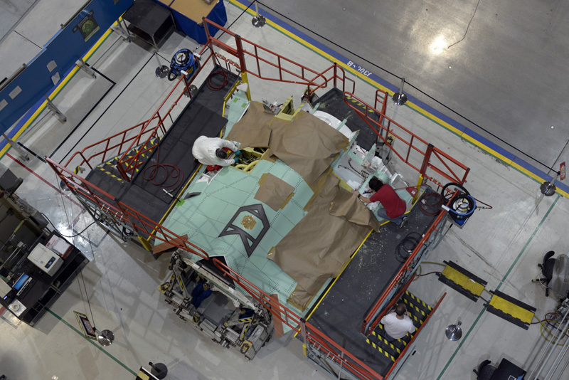 Northrop Grumman Delivers Center Fuselage for First Japanese F-35 ...