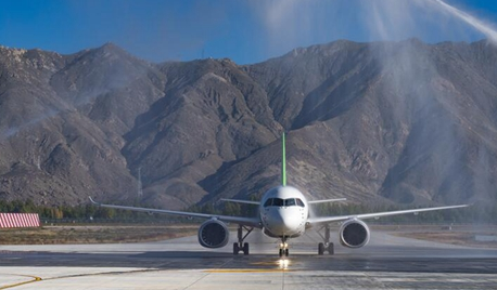 C919 flies to Lhasa for the first time, China-made commercial aircraft ...